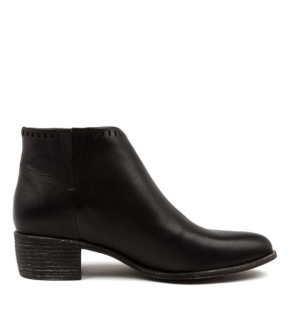 JUDITH Boots in Black Leather - Top End Shoes