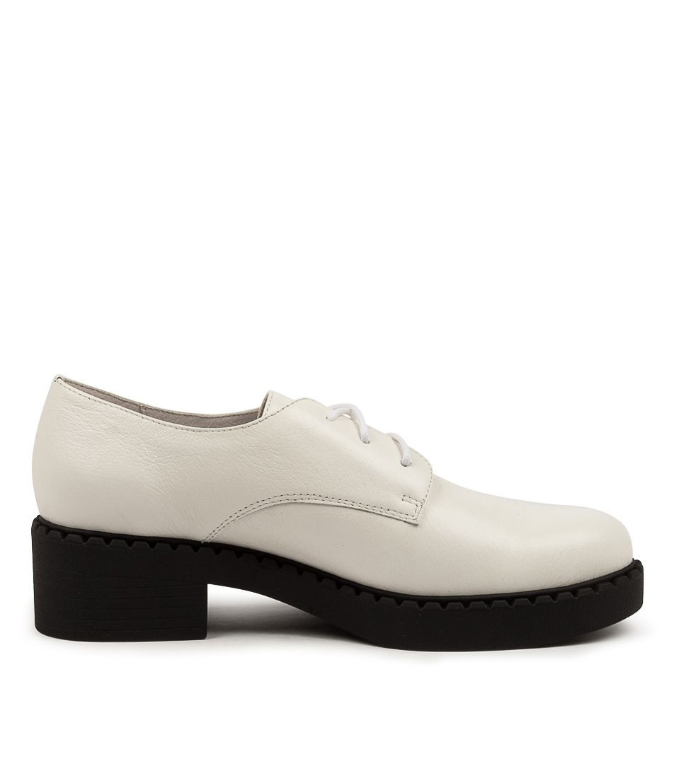 PRAISE Shoes in White Leather - Top End Shoes