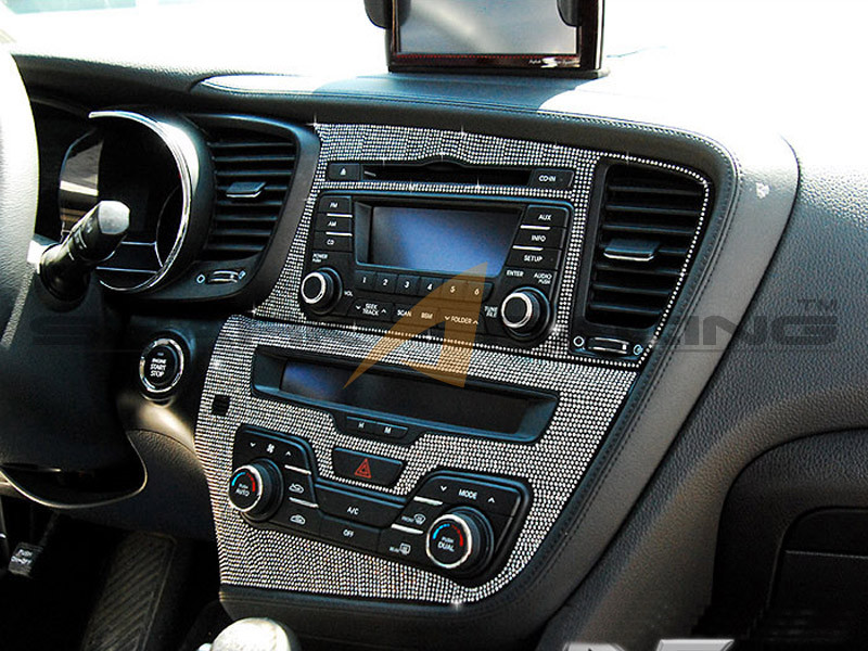 2011 kia optima inside