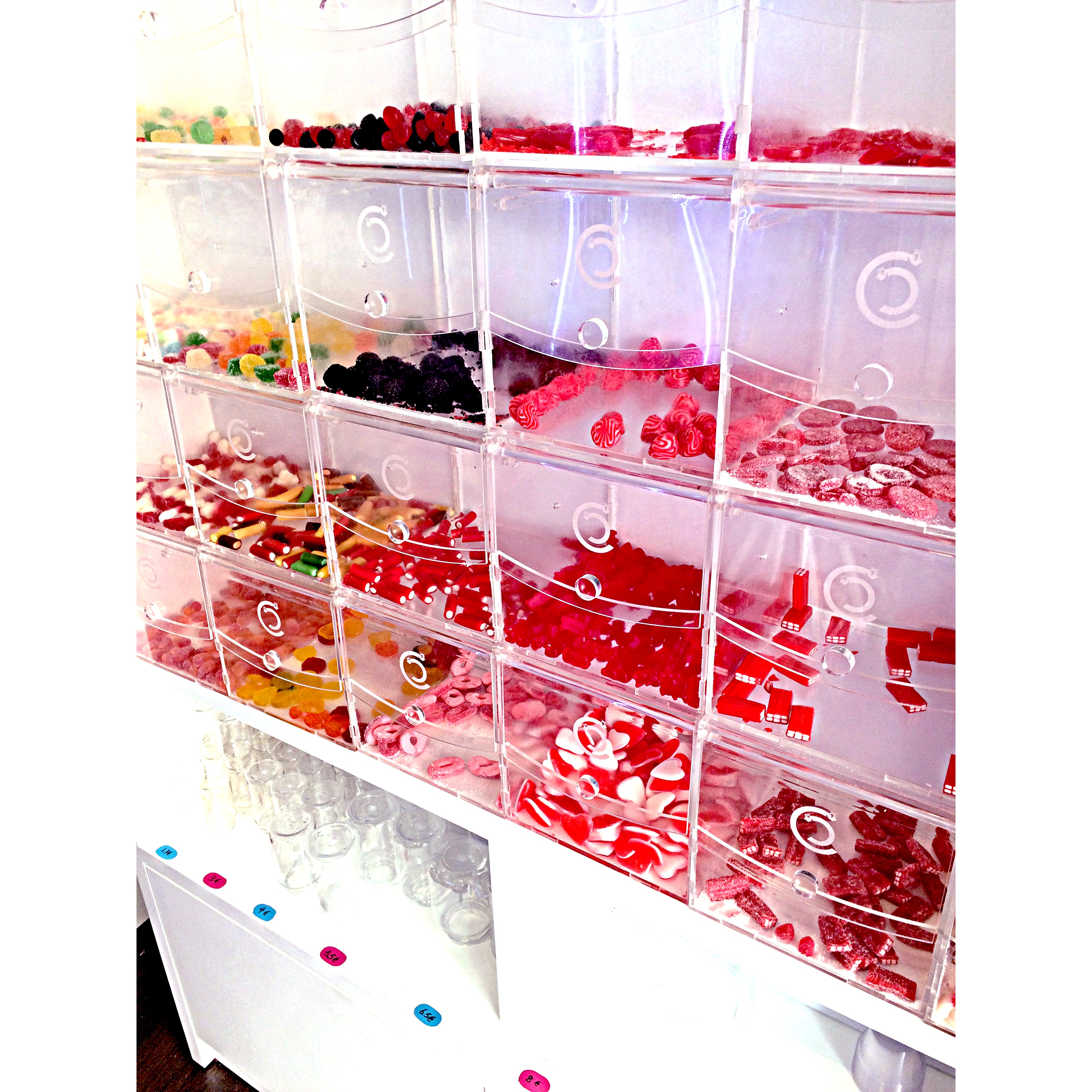 Lollies Around The World - The Professors Online Lolly Shop and ...