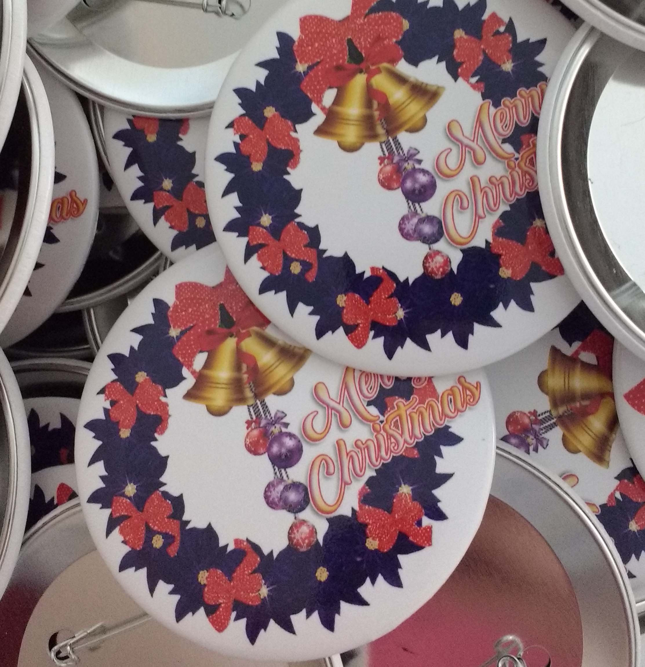 Christmas Buttons and Christmas Magnets - Half Price Buttons