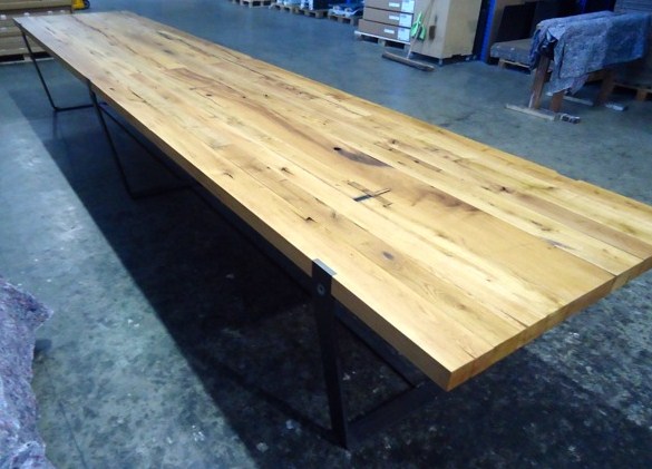 Janua BB 11 Clamp Dining Table - Think Furniture